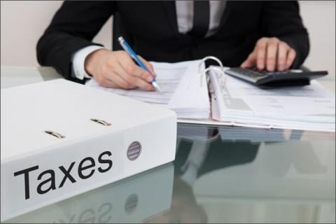 TAX ASSOCIATE: Duties, Skills, Career Path & 2022 Salaries